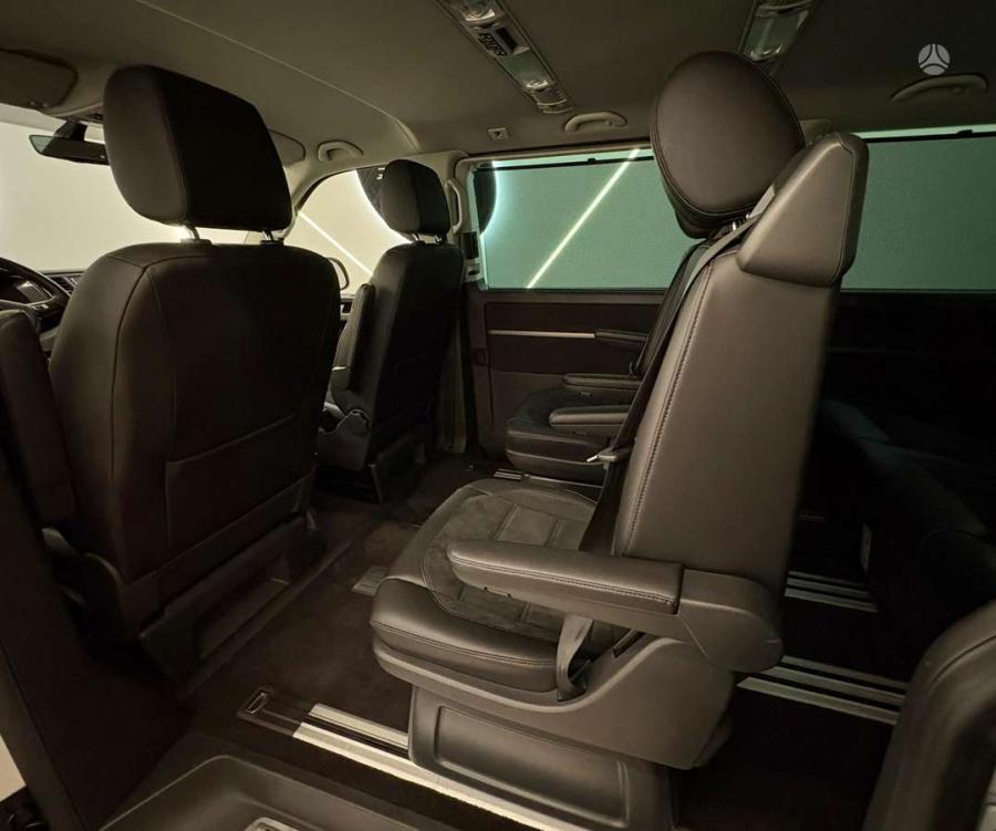 Balts Volkswagen Multivan 2017 Marijampole, ar dzinēja tilpumu 1.97 L un nobraukumu 174 tūkst. km par 24750 €, foto 25 vietnē AUTOMOTO.COM.LV