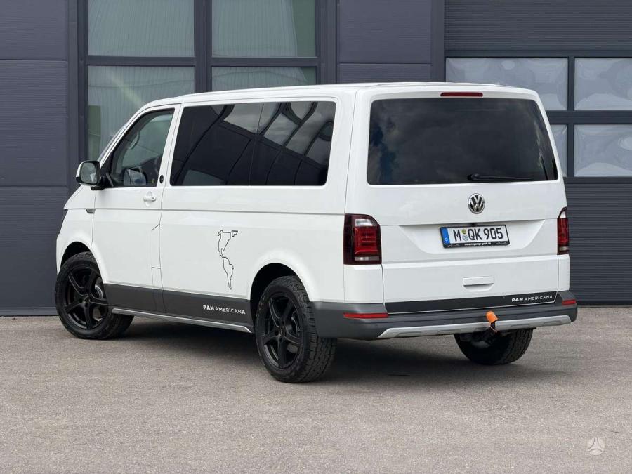 White Volkswagen Multivan 2018 in Jonava, with an engine capacity of 1.97 L and mileage of 290 thousand km for 25990 €, photo 6 on AUTOMOTO.COM.LV