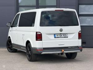 White Volkswagen Multivan 2018 in Jonava, with an engine capacity of 1.97 L and mileage of 290 thousand km for 25990 €, photo 7 on AUTOMOTO.COM.LV