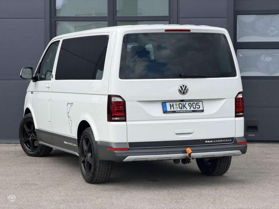 White Volkswagen Multivan 2018 in Jonava, with an engine capacity of 1.97 L and mileage of 290 thousand km for 25990 €, photo 7 on AUTOMOTO.COM.LV
