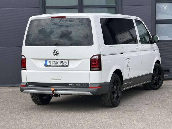 White Volkswagen Multivan 2018 in Jonava, with an engine capacity of 1.97 L and mileage of 290 thousand km for 25990 €, photo 10 on AUTOMOTO.COM.LV