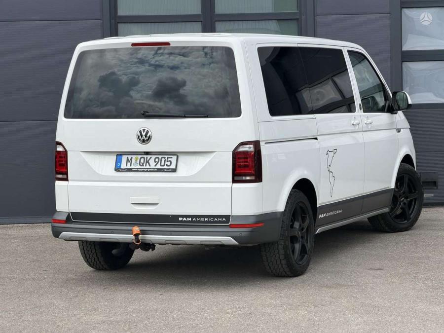 White Volkswagen Multivan 2018 in Jonava, with an engine capacity of 1.97 L and mileage of 290 thousand km for 25990 €, photo 11 on AUTOMOTO.COM.LV