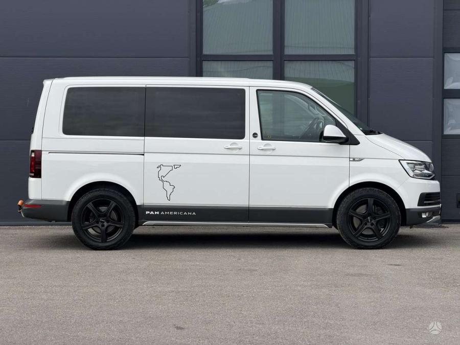 White Volkswagen Multivan 2018 in Jonava, with an engine capacity of 1.97 L and mileage of 290 thousand km for 25990 €, photo 12 on AUTOMOTO.COM.LV