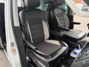 White Volkswagen Multivan 2018 in Jonava, with an engine capacity of 1.97 L and mileage of 290 thousand km for 25990 €, photo 20 on AUTOMOTO.COM.LV