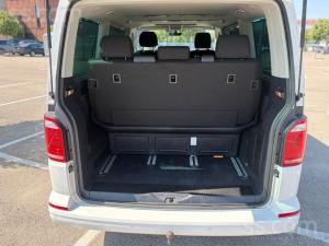 White Volkswagen Multivan 2018 in Riga, with an engine capacity of 2.00 L and mileage of 218 thousand km for 26950 €, photo 5 on AUTOMOTO.COM.LV