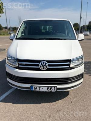 White Volkswagen Multivan 2018 in Riga, with an engine capacity of 2.00 L and mileage of 218 thousand km for 26950 €, photo 8 on AUTOMOTO.COM.LV
