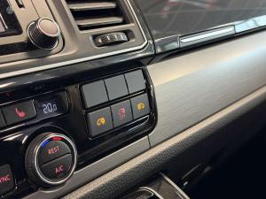 Balts Volkswagen Multivan 2018 Klaipėda, ar dzinēja tilpumu 1.97 L un nobraukumu 212 tūkst. km par 32900 €, foto 35 vietnē AUTOMOTO.COM.LV