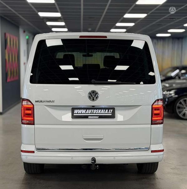 Balts Volkswagen Multivan 2018 Klaipėda, ar dzinēja tilpumu 1.97 L un nobraukumu 212 tūkst. km par 32900 €, foto 4 vietnē AUTOMOTO.COM.LV