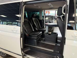 Balts Volkswagen Multivan 2018 Klaipėda, ar dzinēja tilpumu 1.97 L un nobraukumu 212 tūkst. km par 32900 €, foto 8 vietnē AUTOMOTO.COM.LV