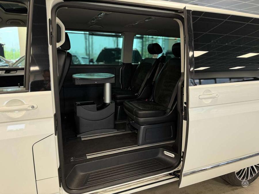 Balts Volkswagen Multivan 2018 Klaipėda, ar dzinēja tilpumu 1.97 L un nobraukumu 212 tūkst. km par 32900 €, foto 20 vietnē AUTOMOTO.COM.LV
