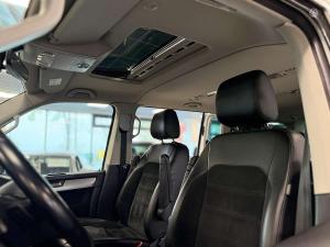 Balts Volkswagen Multivan 2018 Klaipėda, ar dzinēja tilpumu 1.97 L un nobraukumu 212 tūkst. km par 32900 €, foto 23 vietnē AUTOMOTO.COM.LV