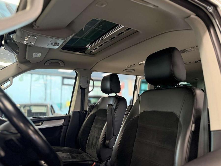 Balts Volkswagen Multivan 2018 Klaipėda, ar dzinēja tilpumu 1.97 L un nobraukumu 212 tūkst. km par 32900 €, foto 23 vietnē AUTOMOTO.COM.LV