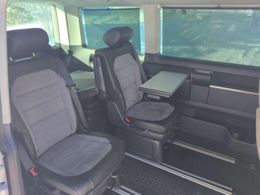 Balts Volkswagen Multivan 2020 Viļņa, ar dzinēja tilpumu 1.97 L un nobraukumu 247 tūkst. km par 35890 €, foto 12 vietnē AUTOMOTO.COM.LV
