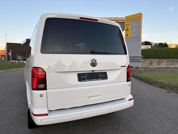 Balts Volkswagen Multivan 2020 Panevēža, ar dzinēja tilpumu 1.97 L un nobraukumu 448 tūkst. km par 21100 €, foto 10 vietnē AUTOMOTO.COM.LV