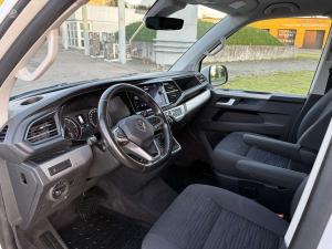 White Volkswagen Multivan 2020 in Panevezys, with an engine capacity of 1.97 L and mileage of 448 thousand km for 21100 €, photo 12 on AUTOMOTO.COM.LV