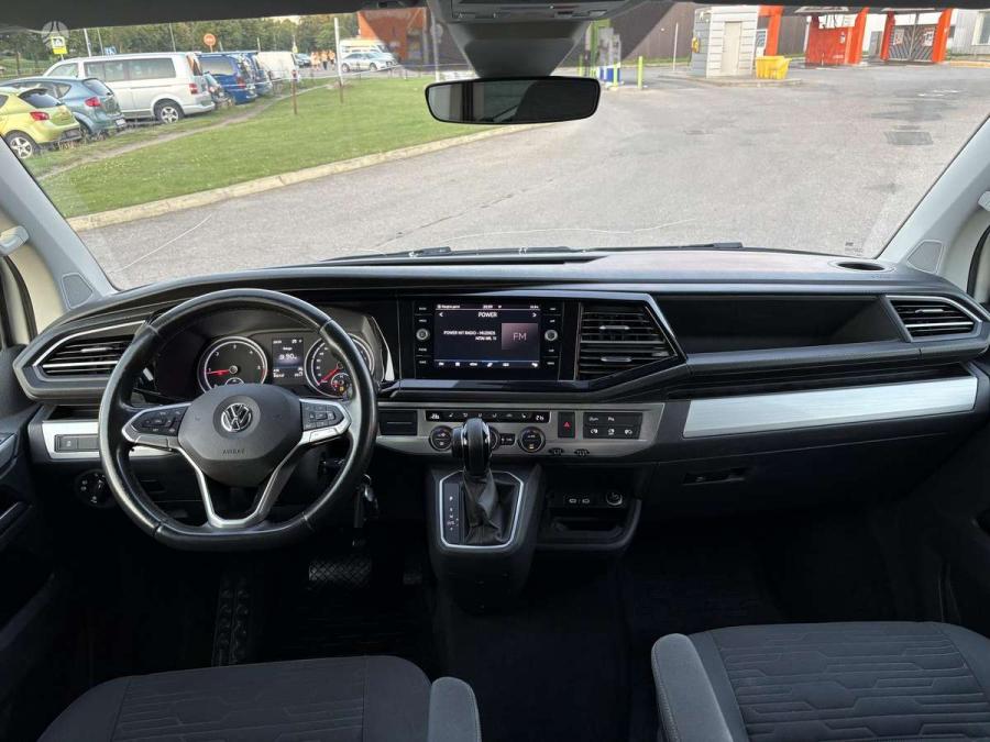 White Volkswagen Multivan 2020 in Panevezys, with an engine capacity of 1.97 L and mileage of 448 thousand km for 21100 €, photo 13 on AUTOMOTO.COM.LV
