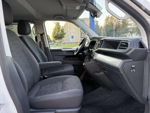 White Volkswagen Multivan 2020 in Panevezys, with an engine capacity of 1.97 L and mileage of 448 thousand km for 21100 €, photo 16 on AUTOMOTO.COM.LV