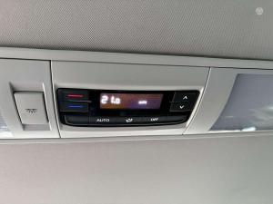 White Volkswagen Multivan 2020 in Panevezys, with an engine capacity of 1.97 L and mileage of 448 thousand km for 21100 €, photo 25 on AUTOMOTO.COM.LV