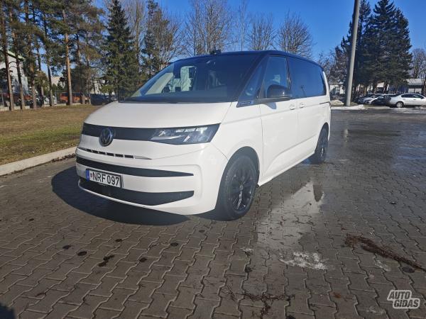White Volkswagen Multivan 2023 in Siauliai, with an engine capacity of 2.00 L and mileage of 150 thousand km for 36000 €, photo 4 on AUTOMOTO.COM.LV