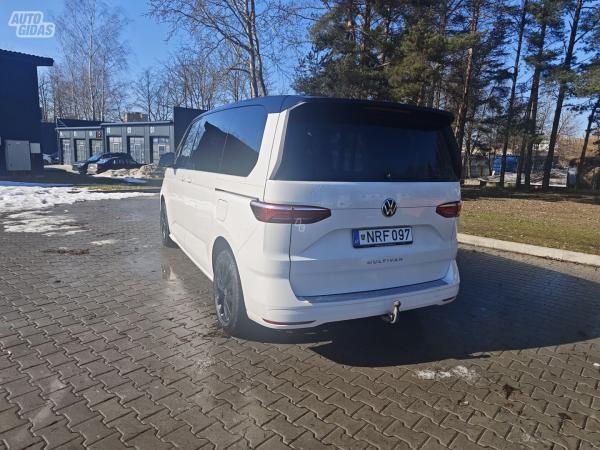 White Volkswagen Multivan 2023 in Siauliai, with an engine capacity of 2.00 L and mileage of 150 thousand km for 36000 €, photo 8 on AUTOMOTO.COM.LV