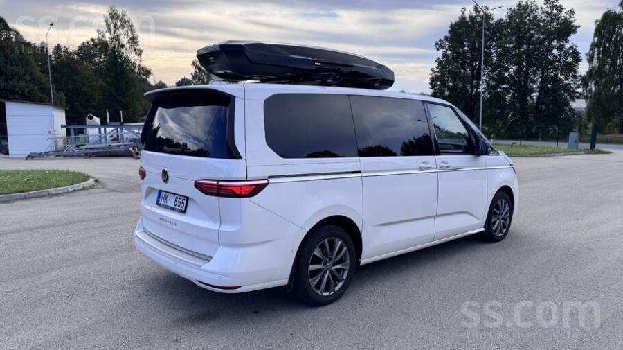 White Volkswagen Multivan 2024 in Riga, with an engine capacity of 2.00 L and mileage of 80 thousand km for 43500 €, photo 4 on AUTOMOTO.COM.LV