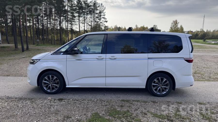 White Volkswagen Multivan 2024 in Madona, with an engine capacity of 2.00 L and mileage of 83 thousand km for 42800 €, photo 4 on AUTOMOTO.COM.LV