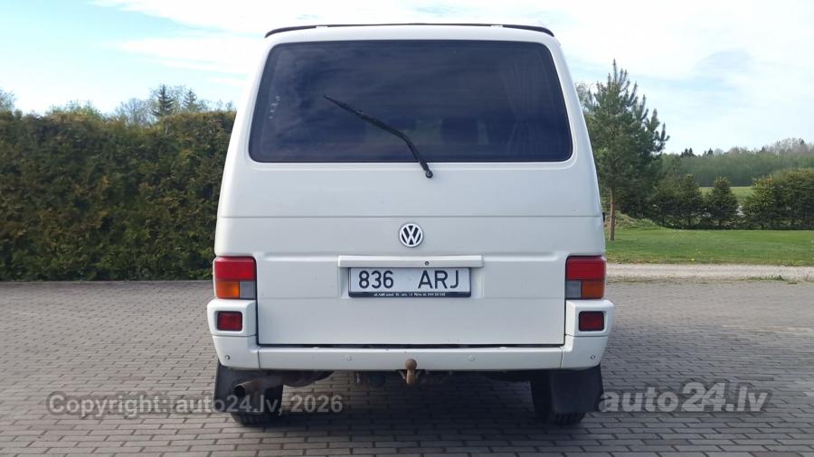 Balts Volkswagen Multivan 1994 Tallina, ar dzinēja tilpumu 2.40 L un nobraukumu 415 tūkst. km par 12800 €, foto 7 vietnē AUTOMOTO.COM.LV