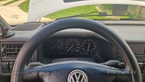 Balts Volkswagen Multivan 1994 Tallina, ar dzinēja tilpumu 2.40 L un nobraukumu 415 tūkst. km par 12800 €, foto 12 vietnē AUTOMOTO.COM.LV