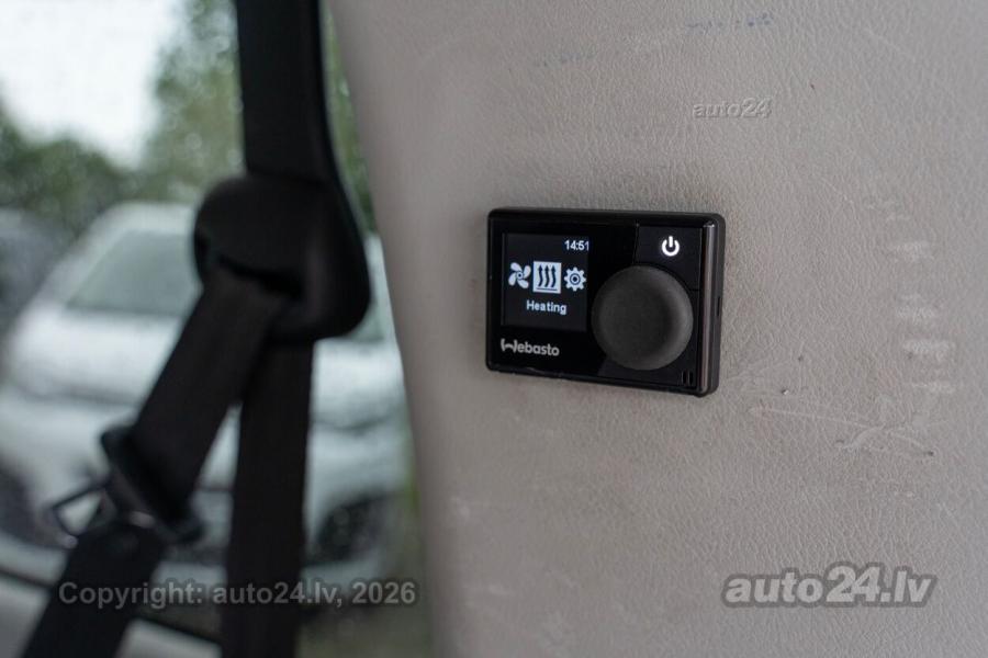 Balts Volkswagen Multivan 1998 Tallina, ar dzinēja tilpumu 1.90 L un nobraukumu 262 tūkst. km par 6500 €, foto 8 vietnē AUTOMOTO.COM.LV