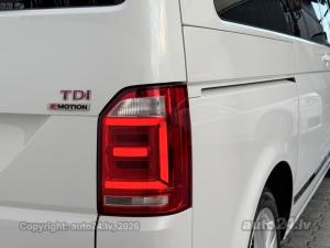 White Volkswagen Multivan 2016 in Tallinn, with an engine capacity of 2.00 L and mileage of 191 thousand km for 29900 €, photo 15 on AUTOMOTO.COM.LV