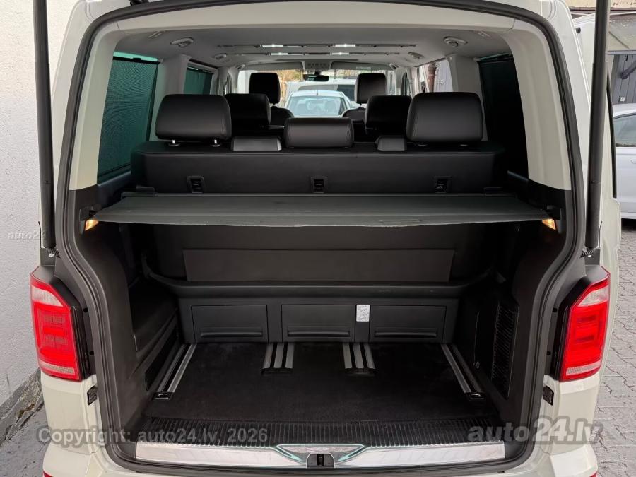 White Volkswagen Multivan 2016 in Tallinn, with an engine capacity of 2.00 L and mileage of 191 thousand km for 29900 €, photo 18 on AUTOMOTO.COM.LV