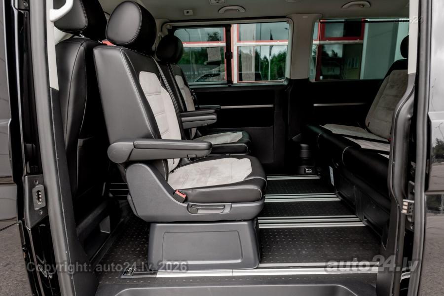 Balts Volkswagen Multivan 2017 Pērnava, ar dzinēja tilpumu 2.00 L un nobraukumu 118 tūkst. km par 32900 €, foto 21 vietnē AUTOMOTO.COM.LV