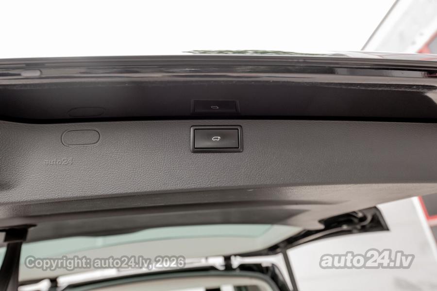 Balts Volkswagen Multivan 2017 Pērnava, ar dzinēja tilpumu 2.00 L un nobraukumu 118 tūkst. km par 32900 €, foto 27 vietnē AUTOMOTO.COM.LV