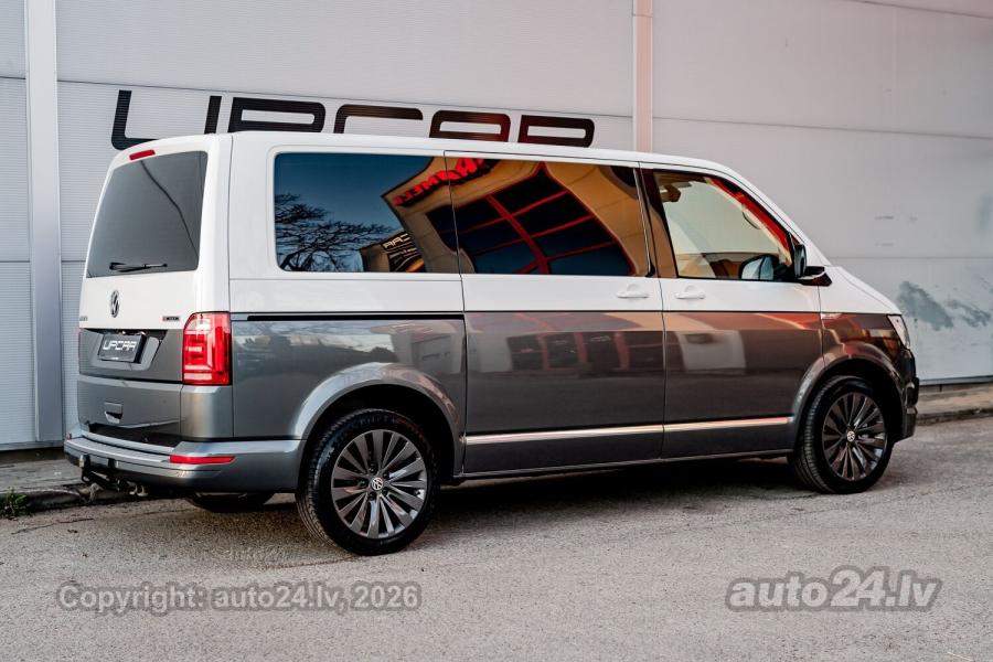 White Volkswagen Multivan 2018 in Parnu, with an engine capacity of 2.00 L and mileage of 149 thousand km for 36900 €, photo 8 on AUTOMOTO.COM.LV