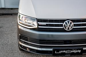White Volkswagen Multivan 2018 in Parnu, with an engine capacity of 2.00 L and mileage of 149 thousand km for 36900 €, photo 13 on AUTOMOTO.COM.LV