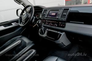 White Volkswagen Multivan 2018 in Parnu, with an engine capacity of 2.00 L and mileage of 149 thousand km for 36900 €, photo 18 on AUTOMOTO.COM.LV