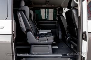 White Volkswagen Multivan 2018 in Parnu, with an engine capacity of 2.00 L and mileage of 149 thousand km for 36900 €, photo 20 on AUTOMOTO.COM.LV