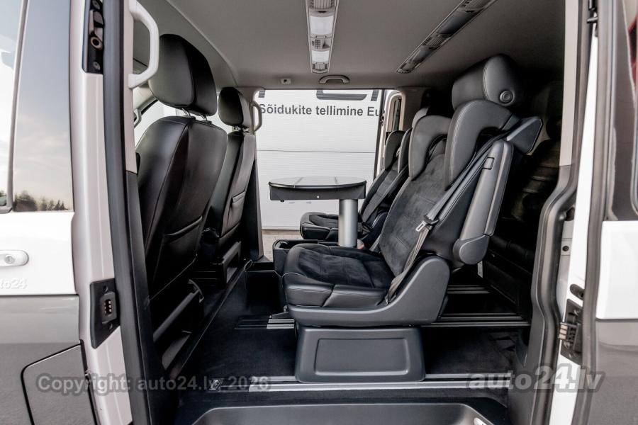White Volkswagen Multivan 2018 in Parnu, with an engine capacity of 2.00 L and mileage of 149 thousand km for 36900 €, photo 22 on AUTOMOTO.COM.LV