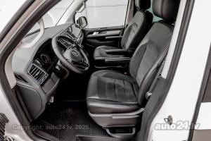 White Volkswagen Multivan 2018 in Parnu, with an engine capacity of 2.00 L and mileage of 170 thousand km for 31900 €, photo 13 on AUTOMOTO.COM.LV
