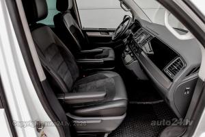 White Volkswagen Multivan 2018 in Parnu, with an engine capacity of 2.00 L and mileage of 170 thousand km for 31900 €, photo 15 on AUTOMOTO.COM.LV