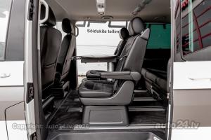 White Volkswagen Multivan 2018 in Parnu, with an engine capacity of 2.00 L and mileage of 170 thousand km for 31900 €, photo 18 on AUTOMOTO.COM.LV