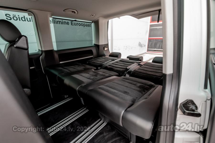 White Volkswagen Multivan 2018 in Parnu, with an engine capacity of 2.00 L and mileage of 170 thousand km for 31900 €, photo 23 on AUTOMOTO.COM.LV