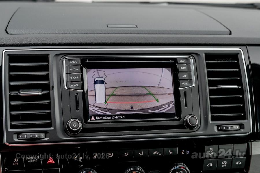 White Volkswagen Multivan 2018 in Parnu, with an engine capacity of 2.00 L and mileage of 170 thousand km for 31900 €, photo 25 on AUTOMOTO.COM.LV