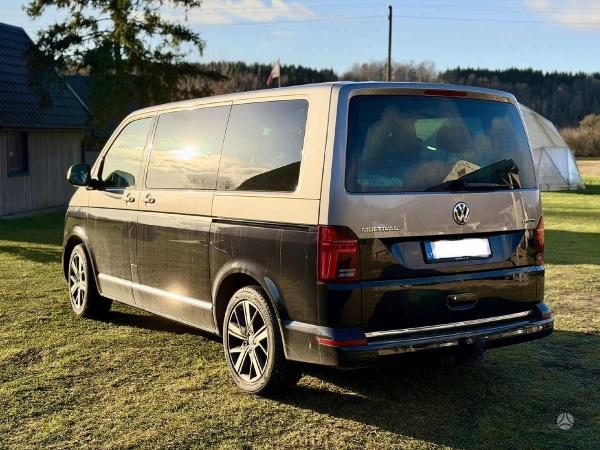 Yellow Volkswagen Multivan 2022 in Kelme, with an engine capacity of 1.97 L and mileage of 47 thousand km for 49900 €, photo 3 on AUTOMOTO.COM.LV