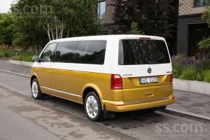 Yellow Volkswagen Multivan 2018 in Riga, with an engine capacity of 2.00 L and mileage of 207 thousand km for 27900 €, photo 6 on AUTOMOTO.COM.LV