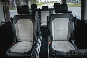 Yellow Volkswagen Multivan 2018 in Riga, with an engine capacity of 2.00 L and mileage of 207 thousand km for 27900 €, photo 14 on AUTOMOTO.COM.LV