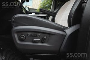 Yellow Volkswagen Multivan 2018 in Riga, with an engine capacity of 2.00 L and mileage of 207 thousand km for 27900 €, photo 20 on AUTOMOTO.COM.LV