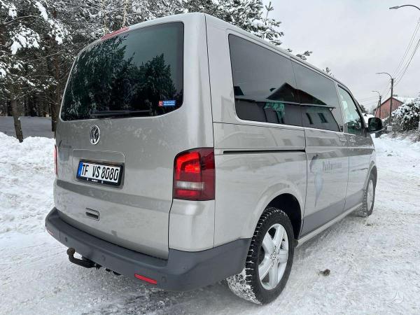 Dzeltens Volkswagen Multivan 2011 Viļņa, ar dzinēja tilpumu 1.97 L un nobraukumu 331 tūkst. km par 14900 €, foto 8 vietnē AUTOMOTO.COM.LV