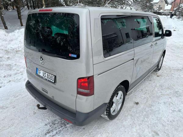 Dzeltens Volkswagen Multivan 2011 Viļņa, ar dzinēja tilpumu 1.97 L un nobraukumu 331 tūkst. km par 14900 €, foto 9 vietnē AUTOMOTO.COM.LV