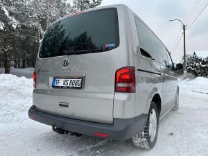 Yellow Volkswagen Multivan 2011 in Vilnius, with an engine capacity of 1.97 L and mileage of 331 thousand km for 14900 €, photo 7 on AUTOMOTO.COM.LV